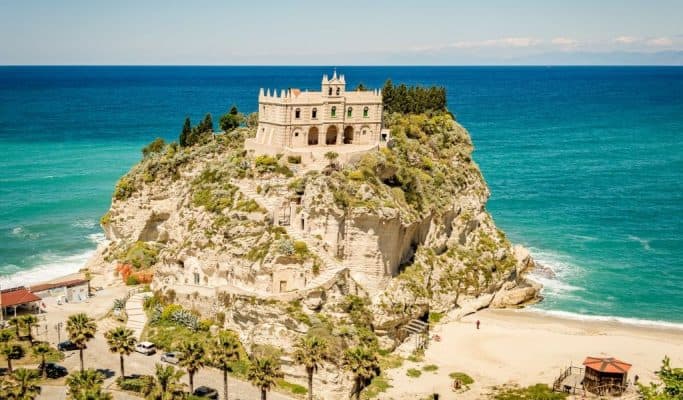 How to choose the best time to visit Italy - untolditaly.com
